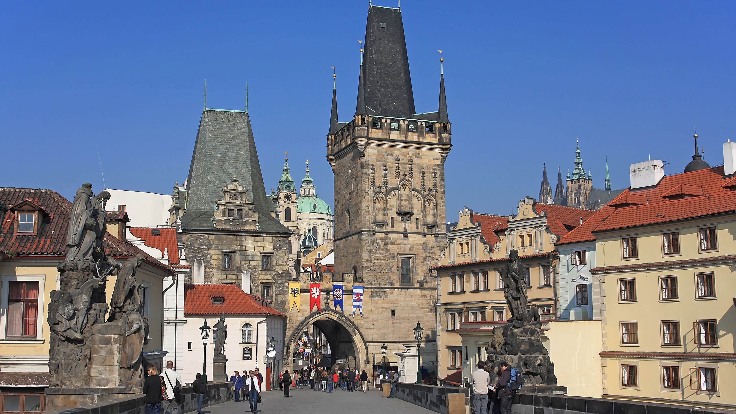 Autobus z lotniska Praga do centrum Pragi (Florenc Bus Terminal)