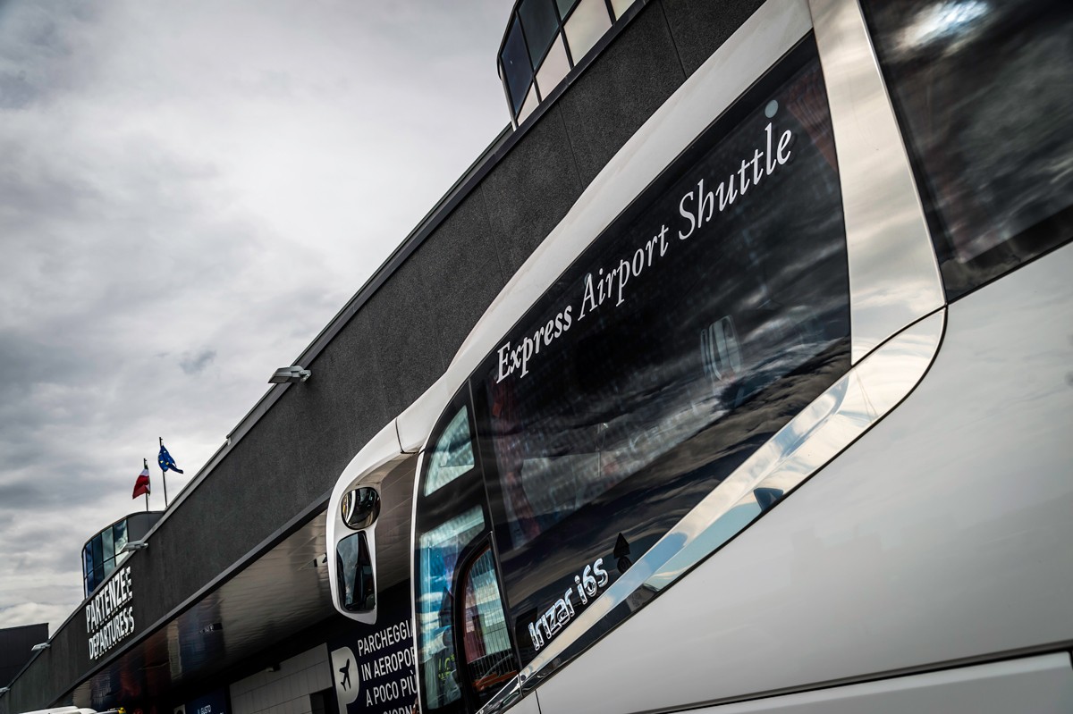 Bus from Geneva Airport (GVA) to Chamonix South (bus station)